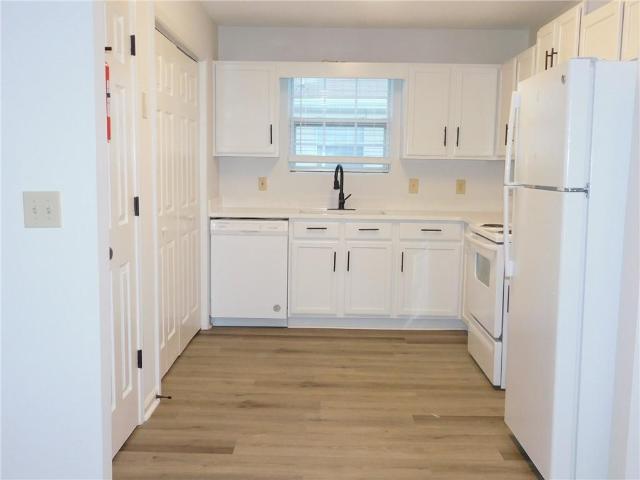 107 L Rock Garden Place