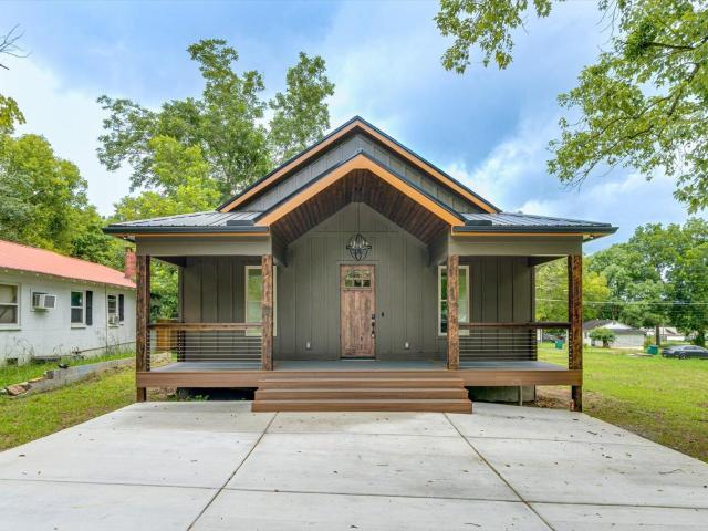 107 Locust Avenue