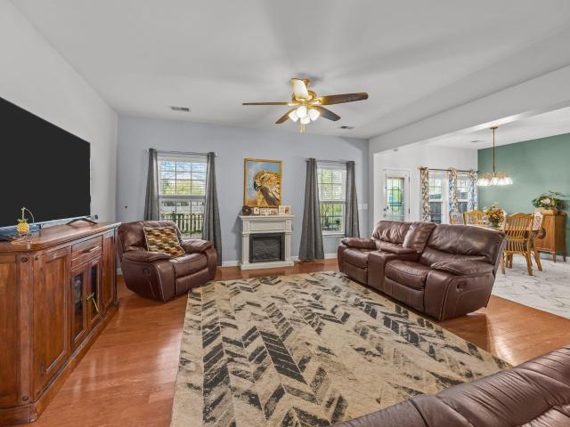 107 Longford Dr, Summerville, SC 29483 | MLS #26008