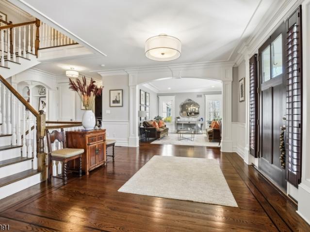 107 Longview Ave