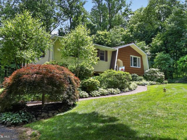 107 Lone Pine Road