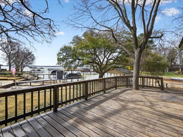 107 Lakewood Drive