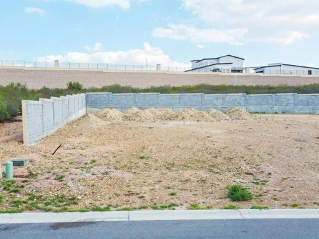 107 Las Palmas Dr, Laredo, TX 78045