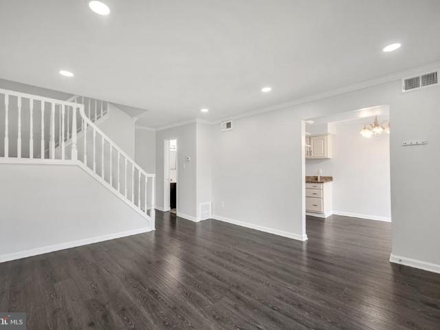 107 Lexington Court