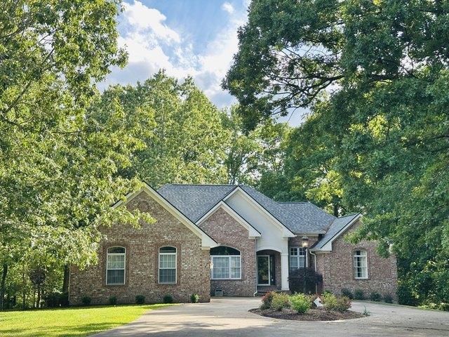 107 Legends Dr, Springville, TN 38256