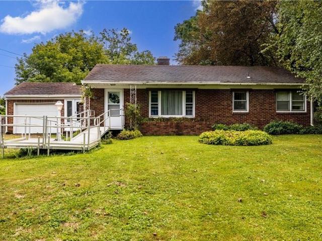 107 Mott Rd, Fayetteville, NY 13066