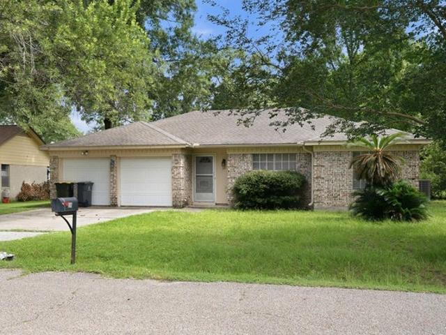 107 Montrose Cir, Conroe, TX 77301