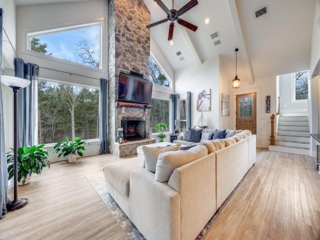 107 Memorial St, Gordonville, TX 76245 | MLS #21153