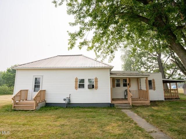 107 N 3rd St, Oakwood, OH 45873