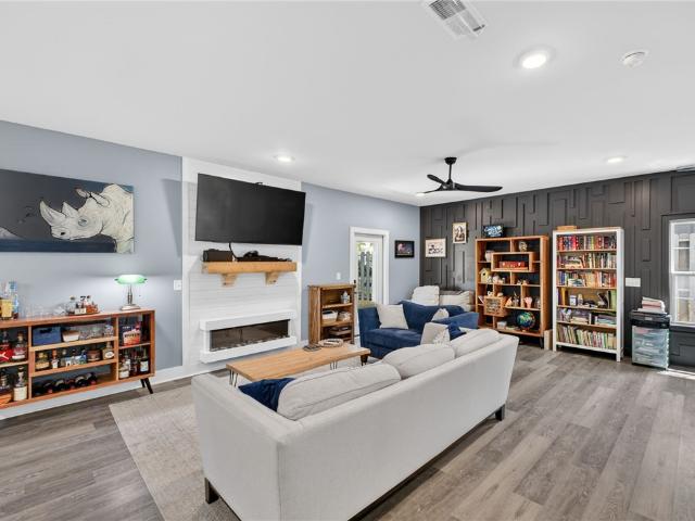 107 N 3rd Street