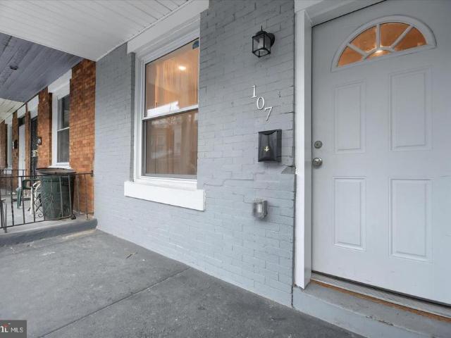 107 N Yewdall Street