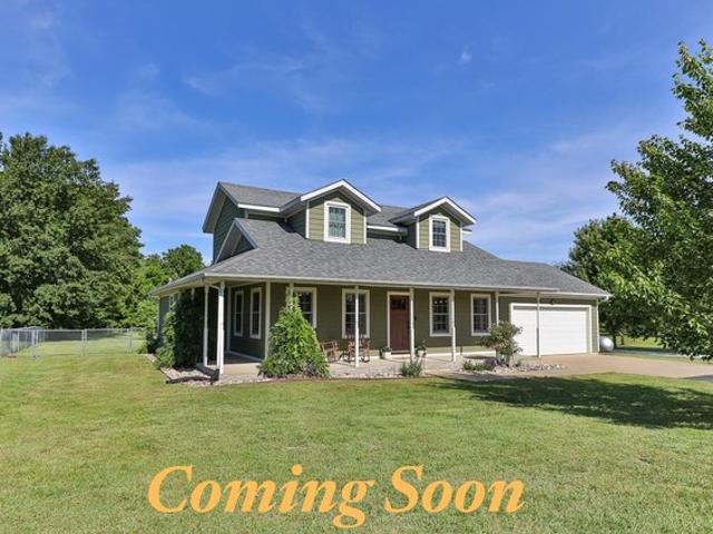 107 N Bessie Dr, Ozark, MO 65721