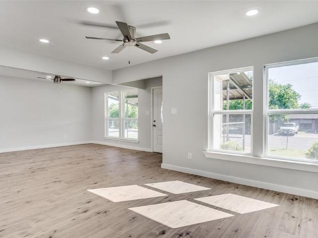 107 N Cherry Lane
