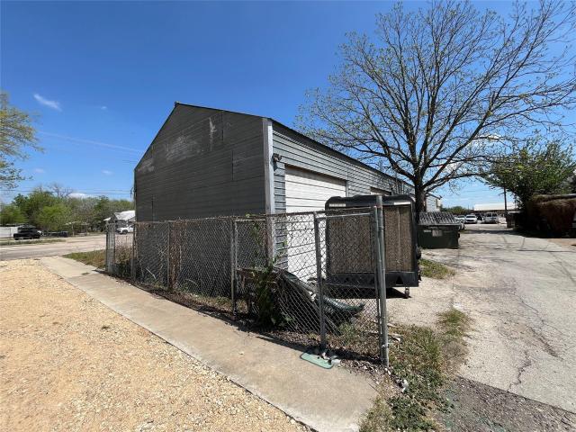 107 N Main St