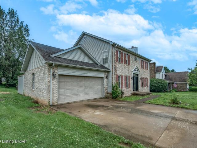 107 N Pointe Dr