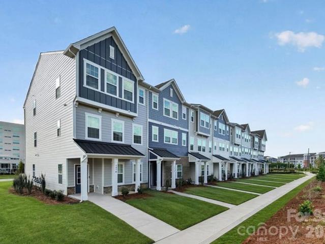 107 Nablus Trl Unit F, Mooresville, NC 28117