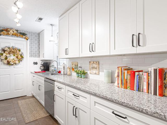107 Newport Point