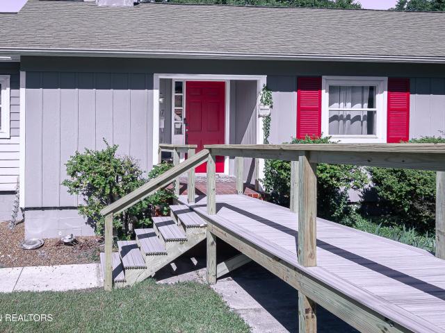 107 Nixon Rd