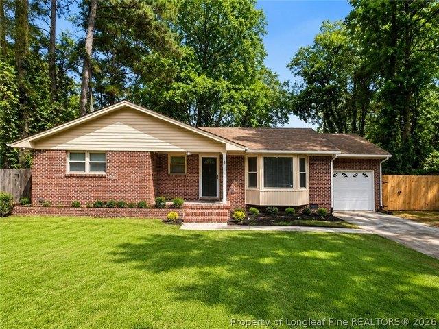 107 S 1st St, Maxton, NC 28364