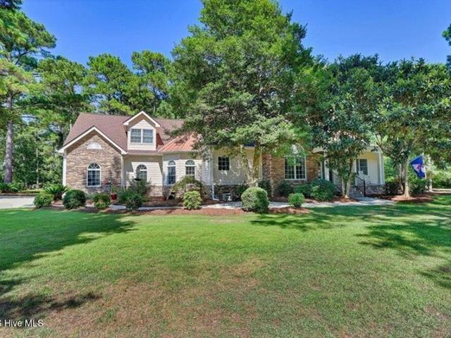 107 S Grist Mill Rd, Hampstead, NC 28443