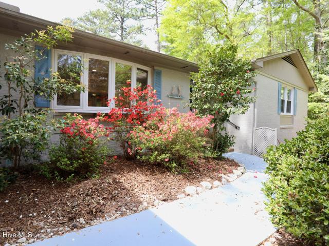 107 S Lakeshore Dr, Whispering Pines, NC 28327 | MLS #100566 | Compass