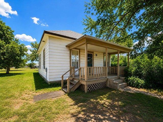 107 S Missouri St, Kanopolis, KS 67454