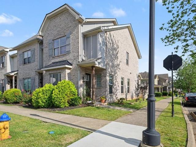 107 Savannah Ave, Pleasant View, TN 37146