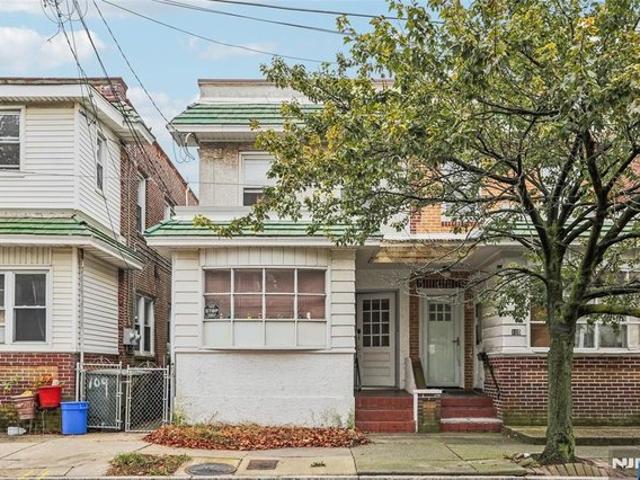 107 Saint Davids Pl, Atlantic City, NJ 08401