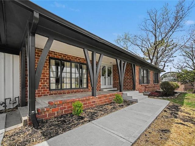 107 Santa Fe Trail, Kansas City, MO 64145 | MLS #2619