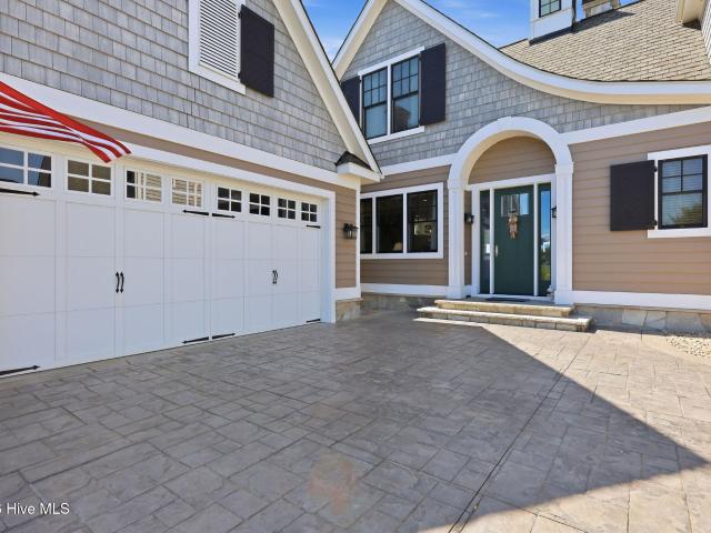 107 Scotch Hall Court