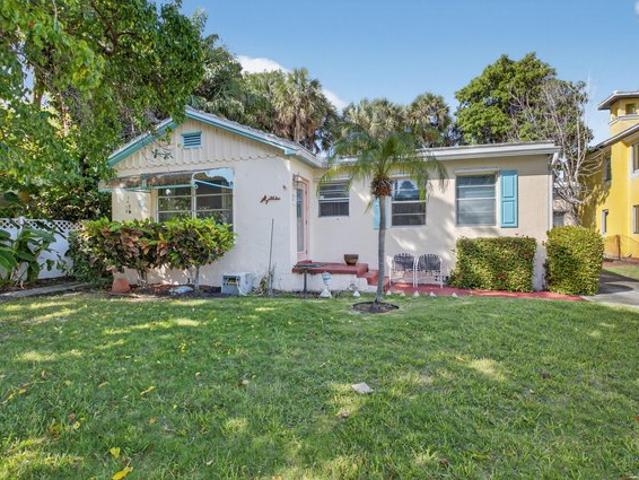 107 SE Olive Way, Boca Raton, FL 33432