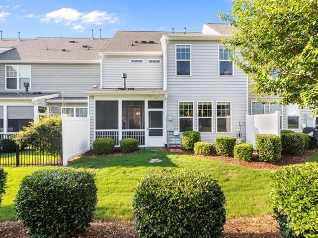 107 Shale Creek Dr, Durham, NC 27703