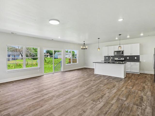 107 Sharon Dr