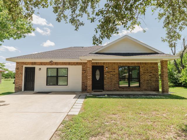 107 Silver Fox, Waco, TX 76705 | MLS #9937 | Compass