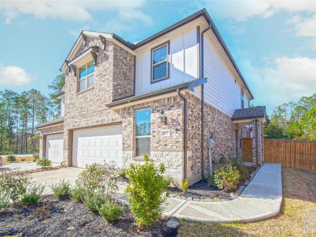 107 Silver Sky St, Conroe, TX 77304 | MLS #78775 | Compass