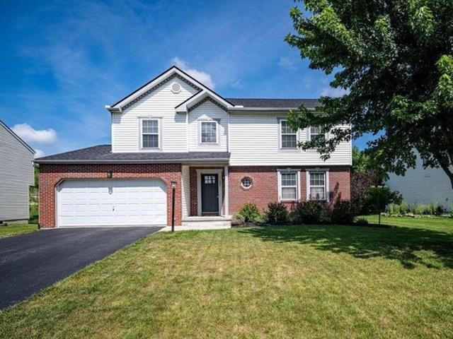 107 Spring Brook Ct, Pataskala, OH 43062