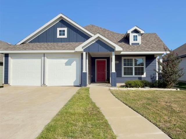 107 Spring Creek Ln, Terrell, TX 75160