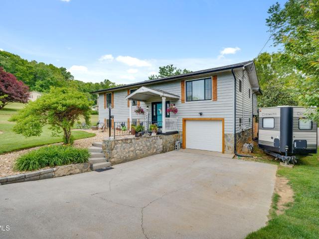 107 Summerview Court