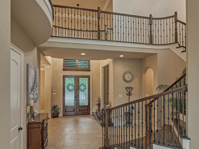 107 Sunridge Court