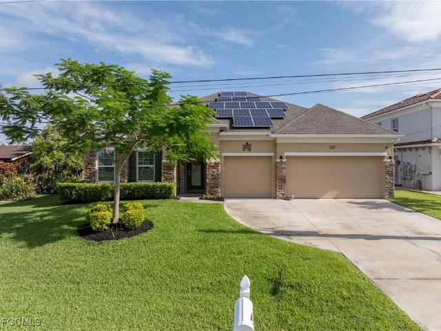 107 SW 39th St, Cape Coral, FL