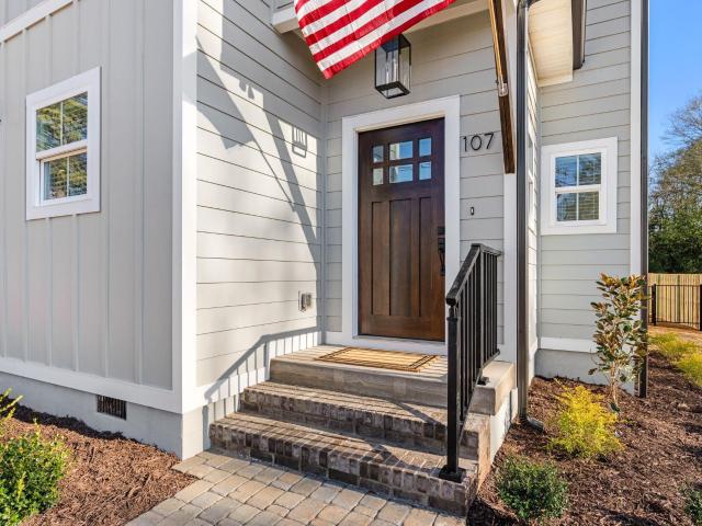 107 Potomac Avenue
