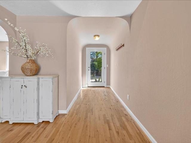 107 Paulsen Rd, Unit D, Watsonville, CA 95076 | MLS #ML82042 | Compass