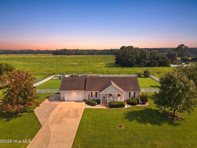 107 Palomino Ct, Elizabeth City, NC 27909