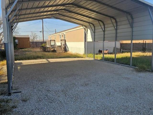 107 Pecos St, McCamey, TX 79752