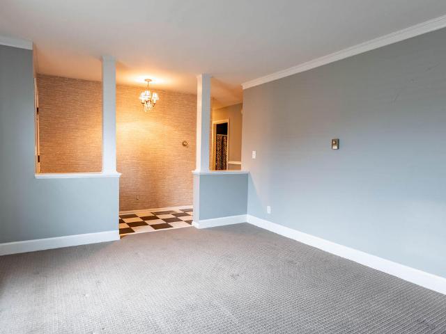 107 Pin Oak Drive