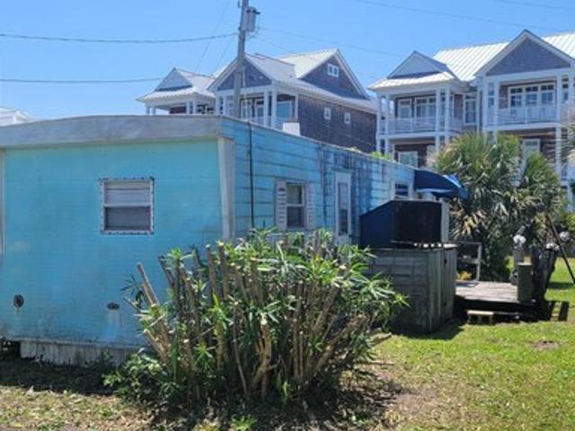 107 Pina Colada Ln, Atlantic Beach, NC 28512