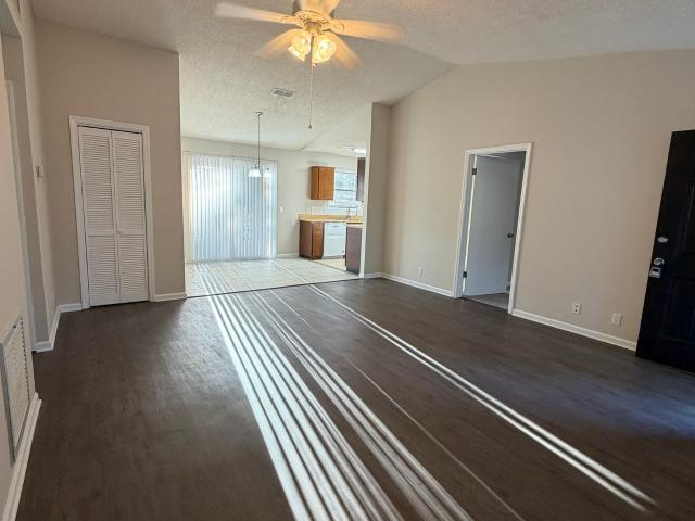 107 Pineneedle Court