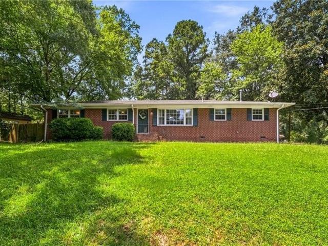 107 Pinecrest Cir, Dallas, GA 30132