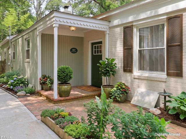 107 Pinecrest Road