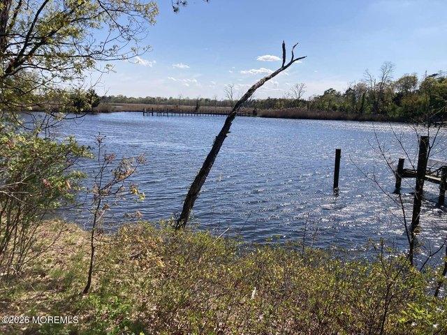 107 Princeton Ave, Brick, NJ 08724